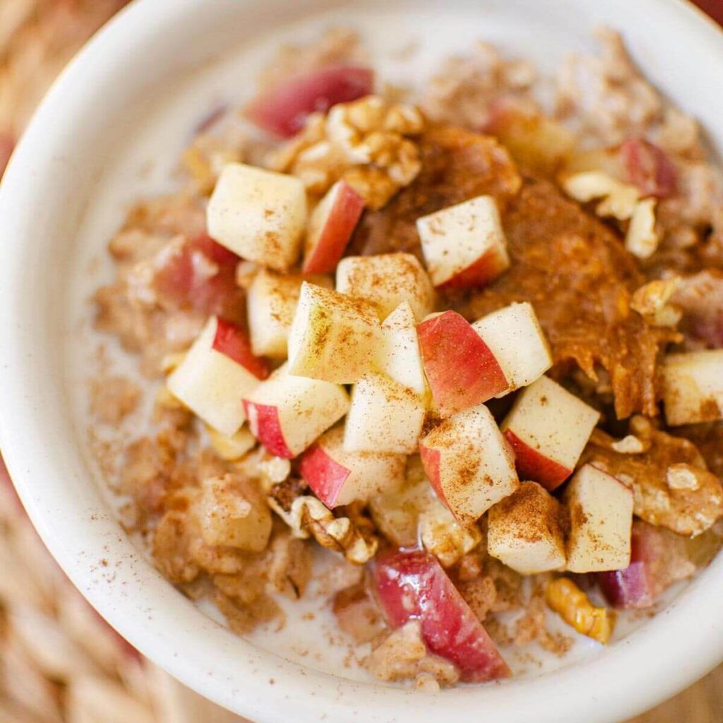Apple Cinnamon Oatmeal | Living Lou